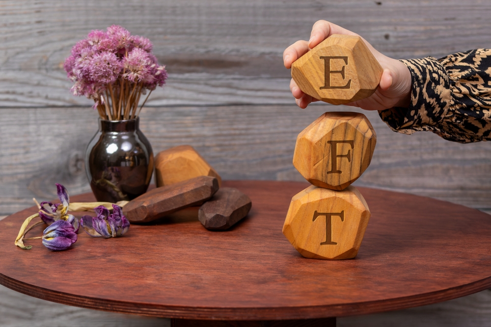 Understanding Emotion-Focused Therapy Benefits & Techniques